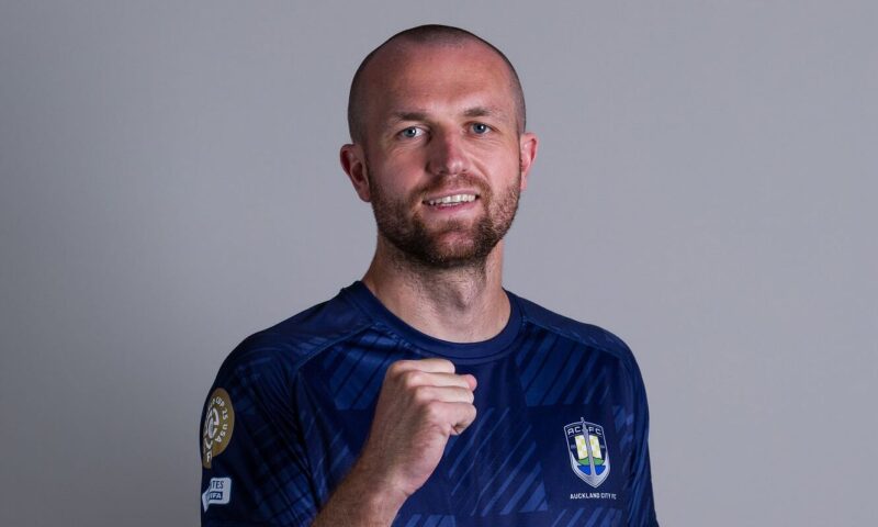 ¿A qué se dedica Christian Gray, autor del gol de AUCKLAND CITY frente ...